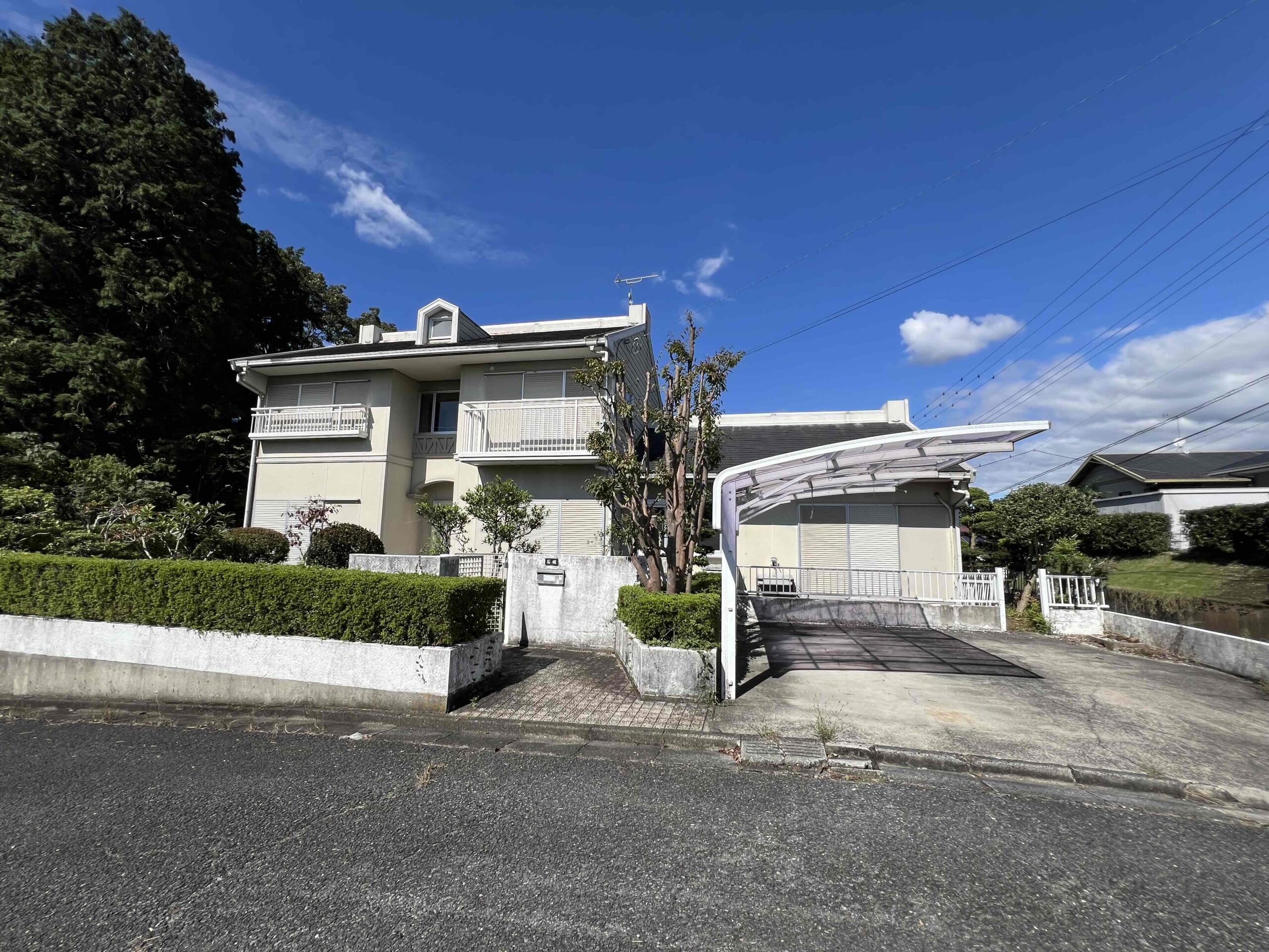 中古住宅情報『富士宮市青木平 7LDK』東南角地で閑静な立地 | LivingD | リビングディー第一建設 | 住まいと暮らしのコミュニティカンパニー